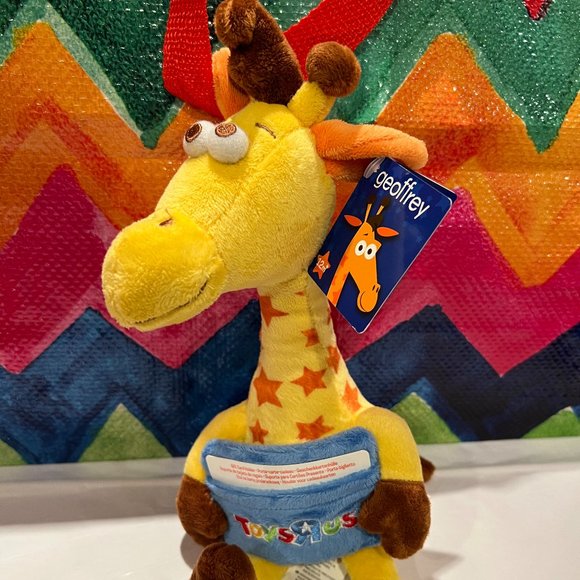 Toys ''R'' Us | Toys | Toys R Us Set Geoffrey Giraffe Plush 3 Inches ...